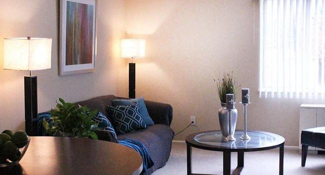 Timber Cove Apartments Reviews - Decatur, IL | 1707 South Country Club ...