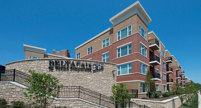 Delta Flats Reviews - Cincinnati, OH | 427 Delta Avenue | 86 Apartment ...