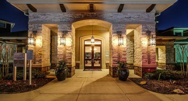 Oaks at Northpointe Reviews - Tomball, TX | 12101 Northpointe Blvd | 50 ...