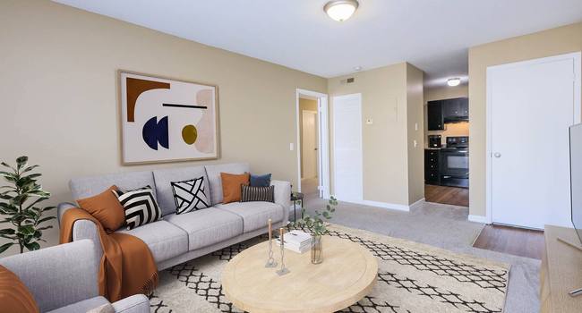 Ridgeside Apartments Reviews - Hixson, TN | 6320 Hixson Pike | 17 ...