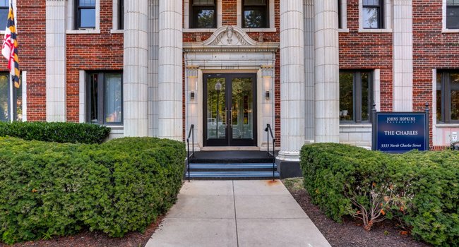 The Charles Reviews - Baltimore, MD | 3333 N Charles Street | 110 ...