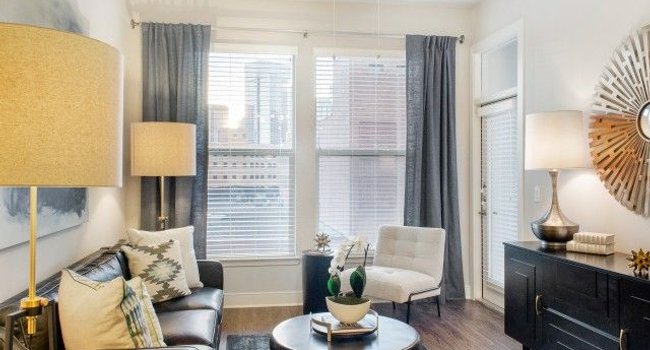 555 Ross Apartments - 58 Reviews | Dallas, TX Apartments for Rent ...