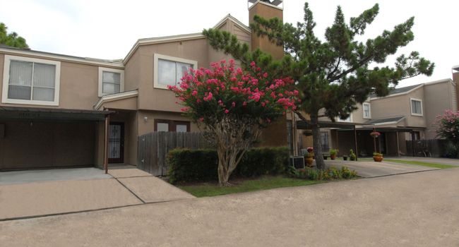 Arbor Village Townhomes Reviews - Houston, TX | 6298 Ludington Drive ...